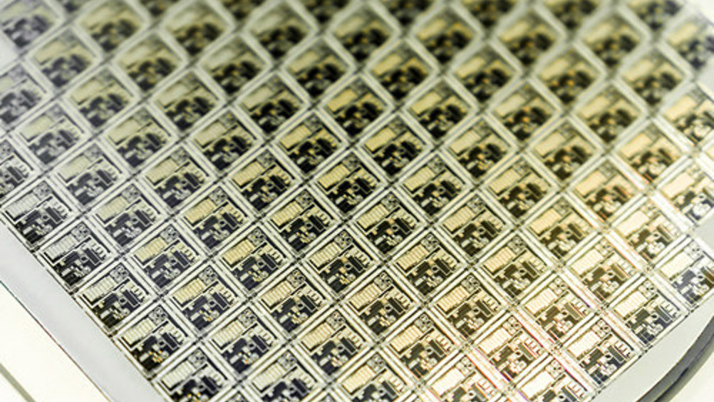 New Electronics - Synopsys and Samsung Foundry accelerate multi-die ... New Electronics - Synopsys and Samsung Foundry accelerate multi-die ...